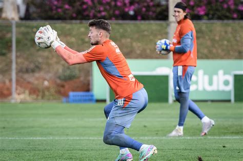 Gabriel Grando Completa 130 Dias E Zero Minutos No Cruzeiro Goleiro