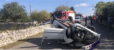 Incidente Stradale A Modica Auto Si Ribalta Dopo Tamponamento Radio