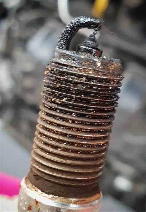 Symptoms Of Loose Spark Plugs