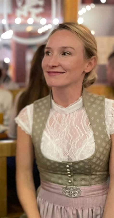 tz Wiesn Madl 2023 Kandidatin Sabrina 35 aus München