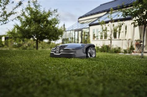 Kabelloser Mähroboter NERA 430X Husqvarna