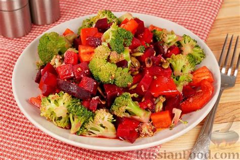 Рецепт Салат со свёклой брокколи и болгарским перцем на RussianFood