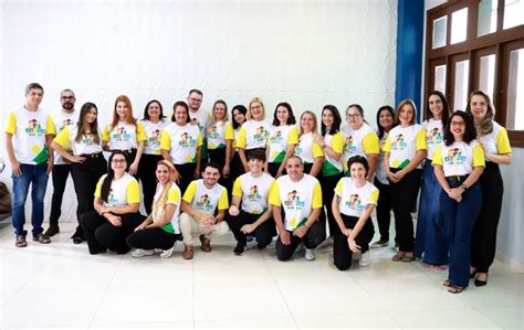 Estado lança programa Alfabetiza Acre EJA para representantes dos