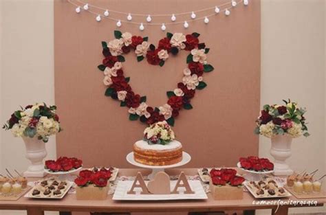 Decoração de mesa do bolo de casamento Solteiras Noivas Casadas