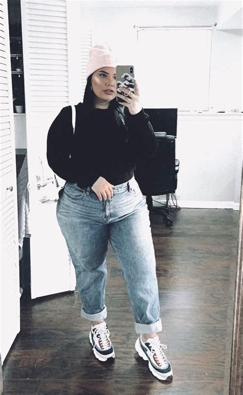 Pin By 𝓥𝓮𝓻𝓸𝓷𝓲𝓺𝓾𝓮𝓵𝓲𝓽𝓸𝓯 On Curvy Models ੈ ‧₊˚ Outfits Gorditas Curvy Outfits Cute Casual