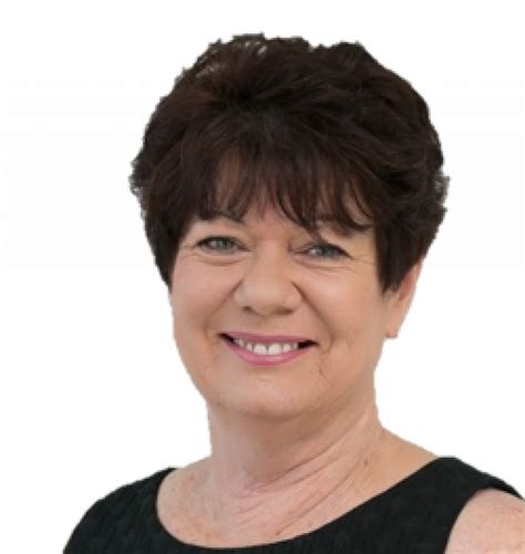 Joanne Roberts Profiles • Instagram Twitter Tiktok Foller