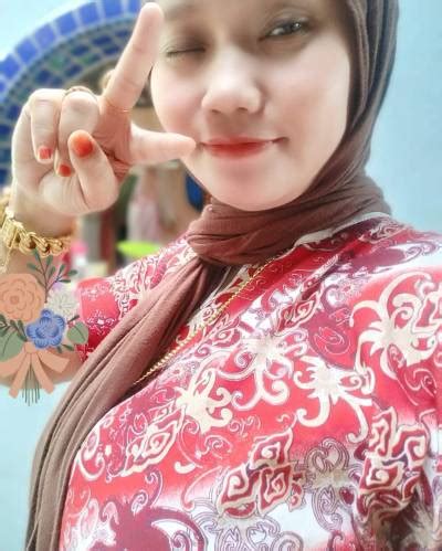 Zuelaiha Mahat Bini Orang Suka Belanja Tetek Bes Tumbex