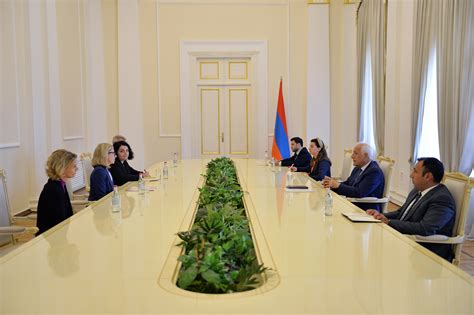 President Vahagn Khachaturyan Received The World Bank Vice President