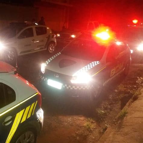 Fiscalização encerra duas festas clandestinas e multa 123 pessoas em