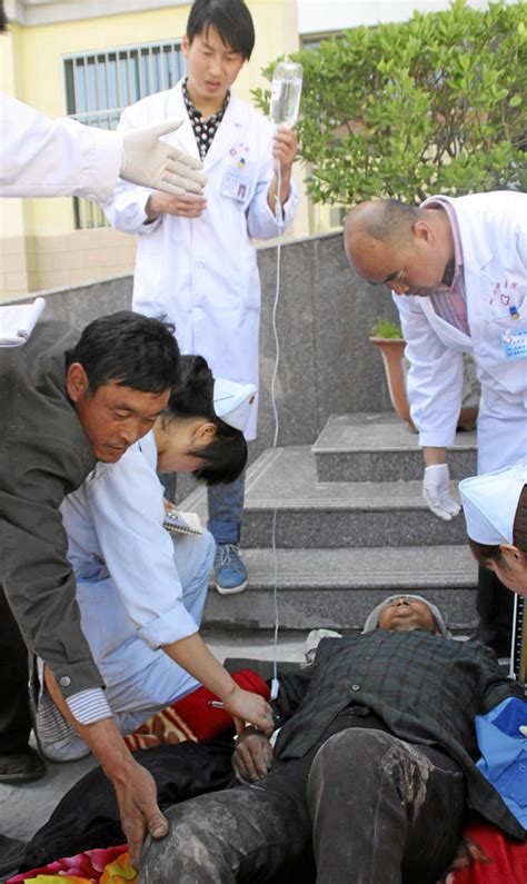 Van 89 víctimas por terremoto en China
