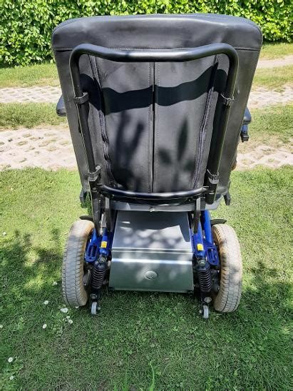 Elektrický invalidní vozík značky Puma Yes Aukro