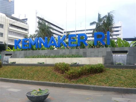 Sekretariat Kabinet Republik Indonesia Termasuk 25 Lulusan Terbaik