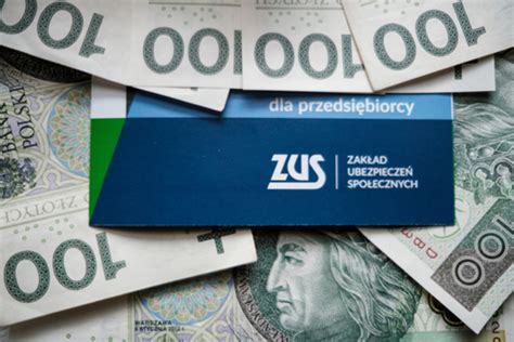 Składka zdrowotna 2023 ZUS udostępnił specjalny kalkulator