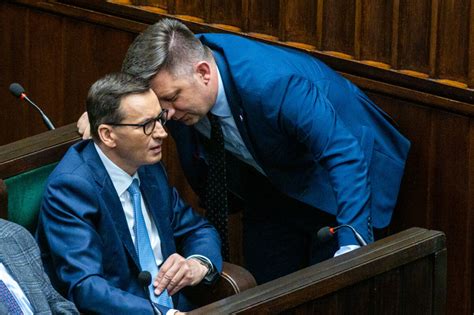 Miało być zawiadomienie na Morawieckiego Ale dokument się zagubił