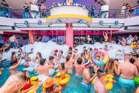 Cancún Pacote Coco Bongo Beach Party Celebrity GetYourGuide