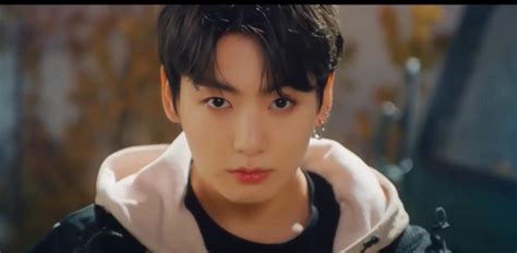 Jungkook de BTS publica su primera canción oficial en solitario Seven