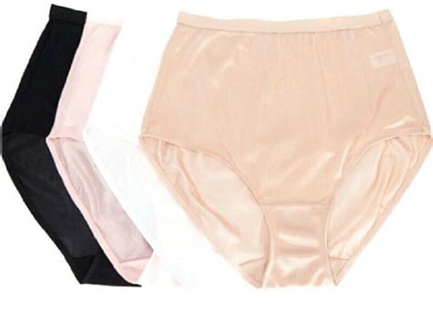 Breezies Set Of 4 100 Nylon Full Brief Panties LARGE