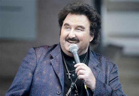 Syn Krzysztofa Krawczyka toczy batalię z trzecią żoną muzyka Nie ma