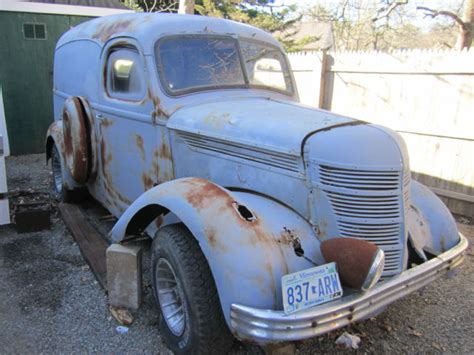 1940 International Panel Truck Model D 2 For Sale