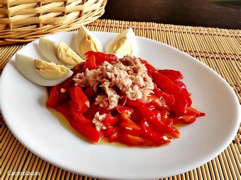 Ensalada de pimientos atún y huevo Caceroladas