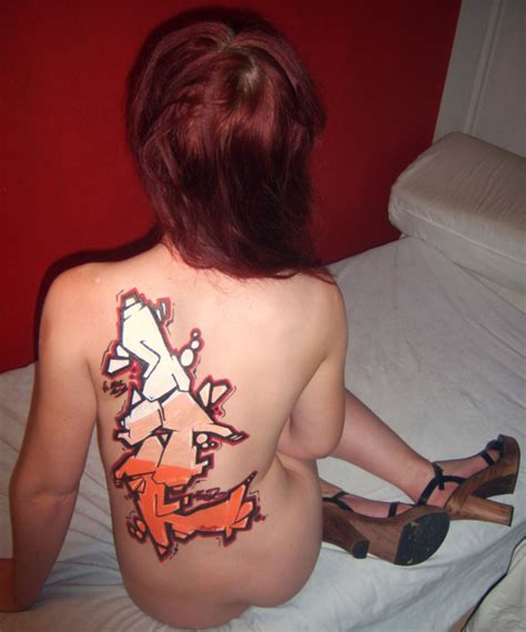 Graffiti Girls Sexy Body Painting The Art Of Graffiti On Girls Part