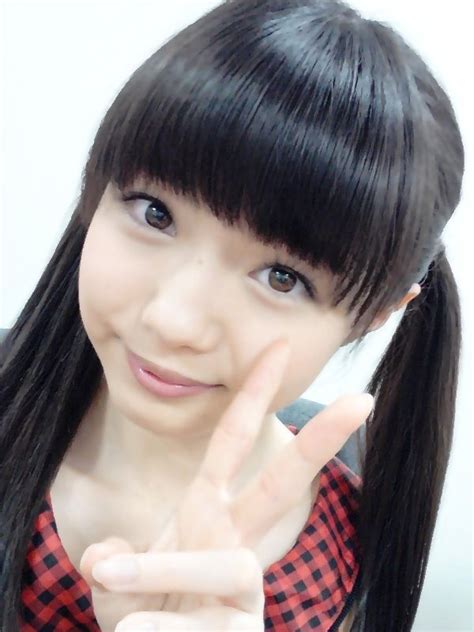 Akb E