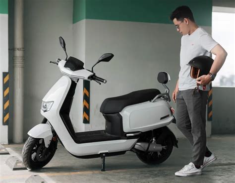 Agar Lebih Awet Inilah Tips Merawat Sepeda Motor Listrik