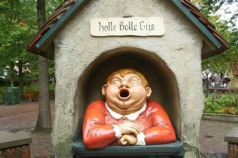 Man Doet Hele Vieze Dingen Met Holle Bolle Gijs In Volle Efteling