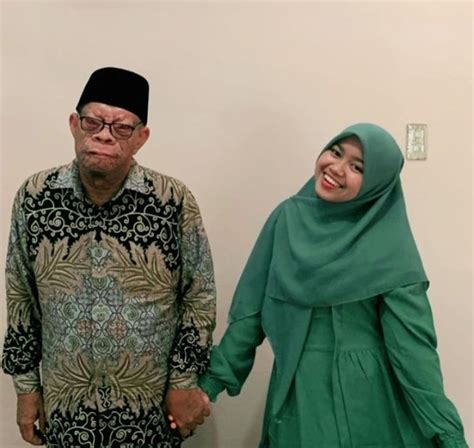 Profil Biodata Tiur Adik Surya Manurung Lengkap Keluarga Nama Orang Tua