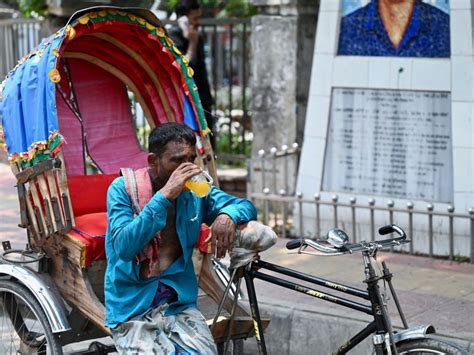 Bangladesh Suffers Long Power Cuts Amid Worst Heatwave In Decades