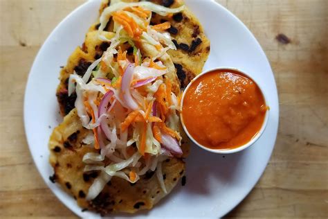 Salvadoran Recipes Pupusas De Chicharr N And Curtido Smithsonian