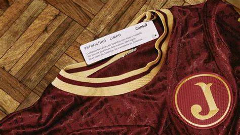 Juventus fecha patrocínio limpo para camisa do centenário entenda