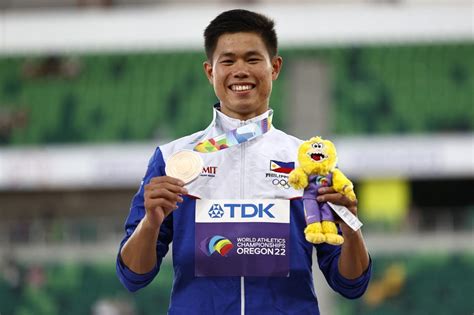 EJ Obiena Makes History With Bronze Medal At World Athletics