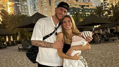 Diletta Leotta E Loris Karius Si Sposano Un Prezioso Anello Di