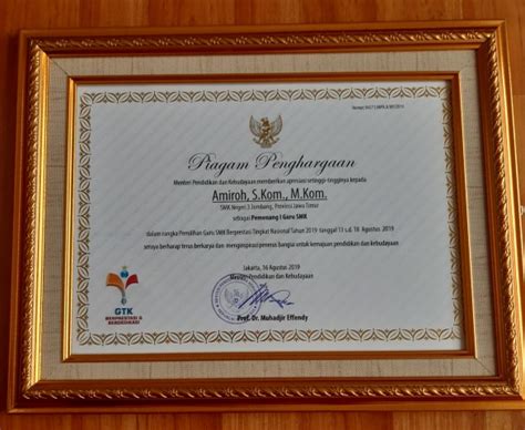 Contoh Sertifikat Penghargaan Hari Guru Tahun 2022 Hijriyah IMAGESEE