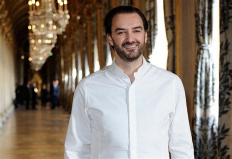 Cyril Lignac dévoile sa recette ultra gourmande de madeleines en coque