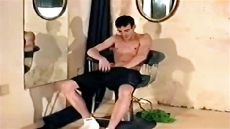 Un Twink Sexy Se Pajea A Solas Pichaloca