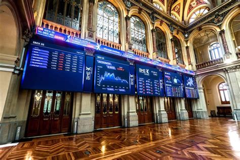 ECOBOLSA El Ibex 35 Sube Un 3 En La Semana Y Cierra Por Encima De