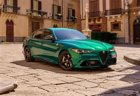 Alfa Romeo Quadrifoglio Anniversario Esaurite