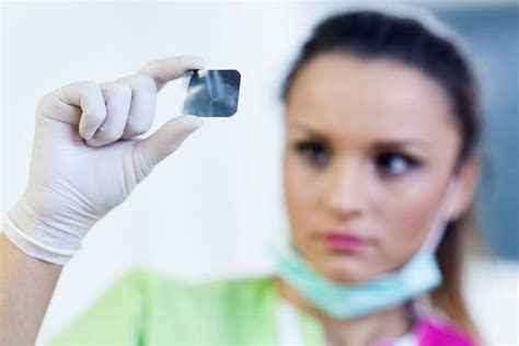 O uso de posicionador radiográfico na odontologia Gnatus