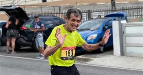 Maratonista de 84 años completa en el Medio Maratón San Blas Activo