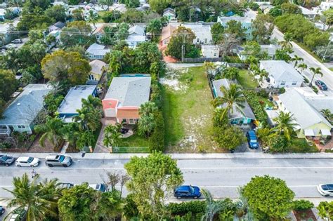 209 S M St Lake Worth Beach FL 33460 Realtor