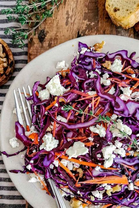 Rotkohlsalat mit Feta Möhren