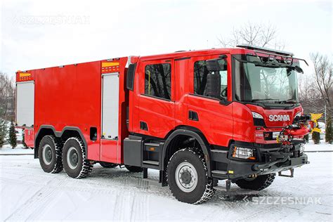 Ciężki samochód ratowniczo gaśniczy Scania 66 Szczęśniak Pojazdy
