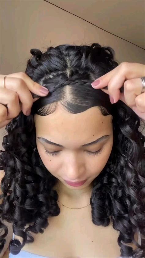 Penteado fácil para cabelo cacheado Penteado simples cabelo solto