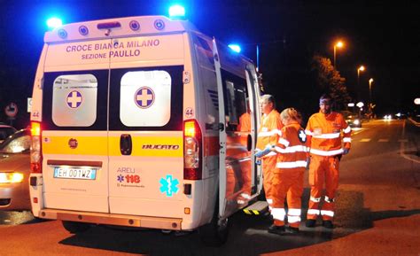 Anziana Cade Dal Balcone E Muore