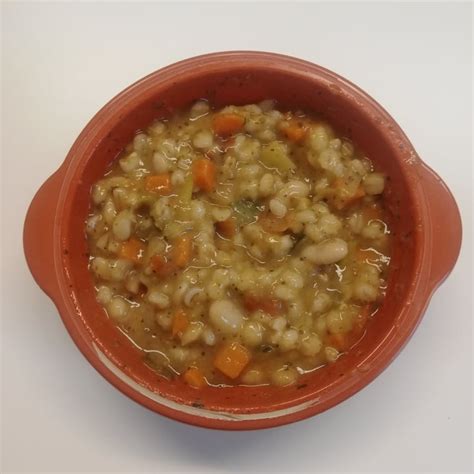 Esselunga Minestra Di Verdura E Legumi Con Pomodori Secchi E Basilico