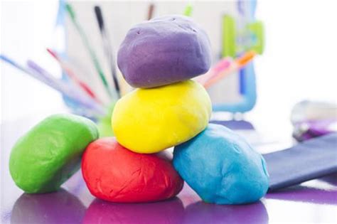 Tuto Faire sa pâte à modeler maison