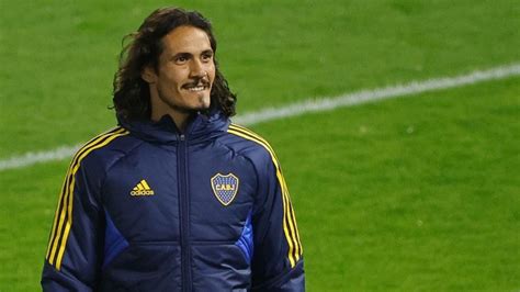 A horas de su debut Edinson Cavani realizó un posteo que ilusionó a