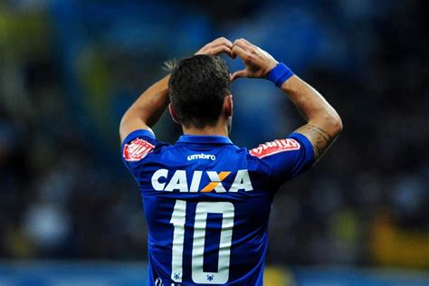 Ronaldo Fen Meno Tem Caminho Livre Para Contratar Novo Camisa Para O